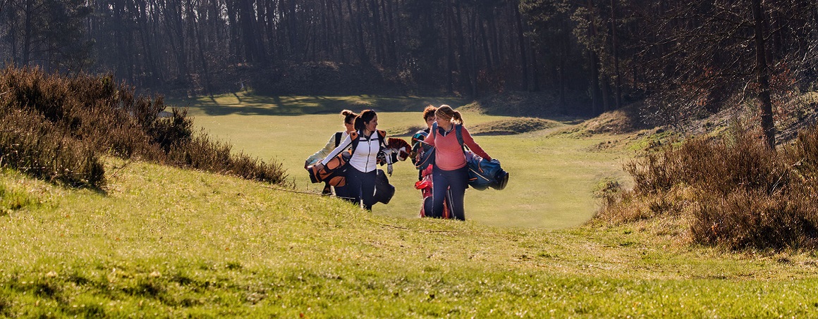 Meer meisjes en vrouwen in de golfsport - NGF